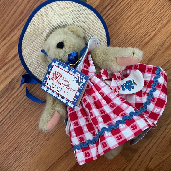muffy vanderbear | Toys | Muffy Vanderbear Picnic Bear | Poshmark